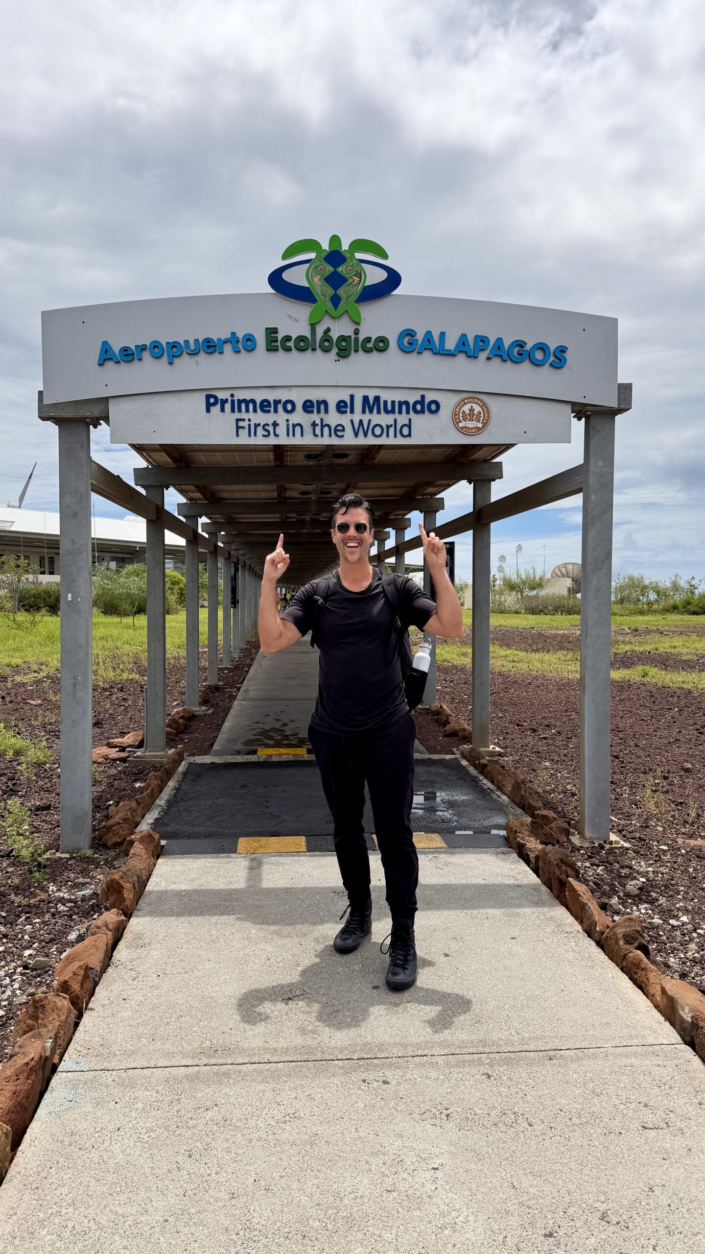 Galapagos Travel Guide - An Expedition with Lindblad and National ...